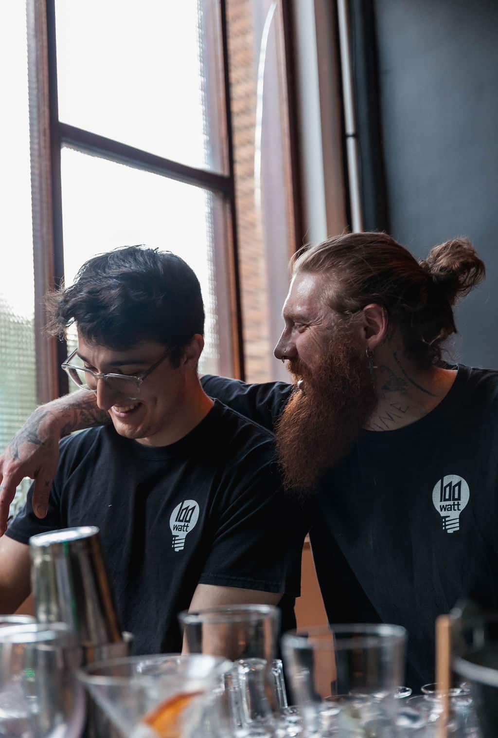 Werken bij café 100 watt - 100 Watt